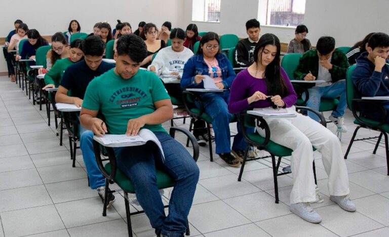 Vestibular UEA 2025 oferece mais de 3,8 mil vagas para cursos de ...